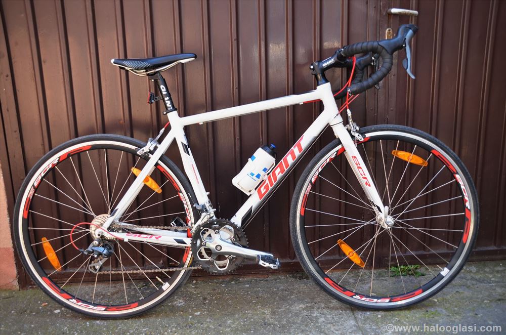 Giant SCR 2 drumas 2x8 Claris samarajke vel. M | Halo Oglasi