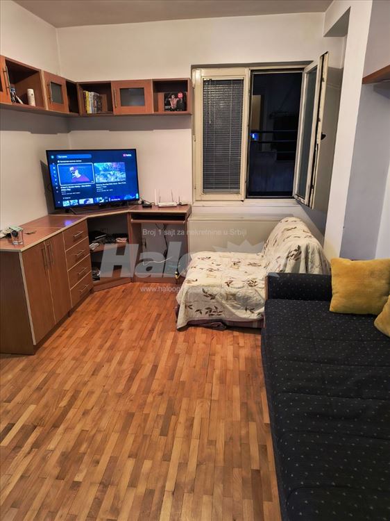 Medaković, jednoiposoban | Halo Oglasi