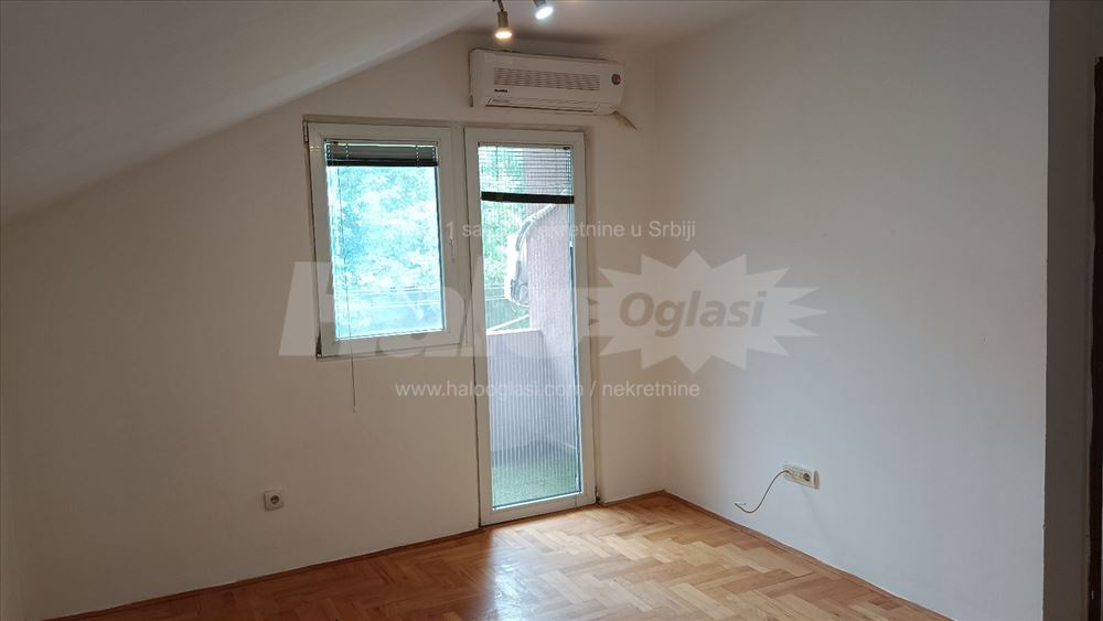 Višnjička banja, 37+18kvm | Halo Oglasi