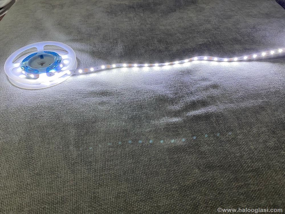 Led sijalice samolepljive komad | Halo Oglasi