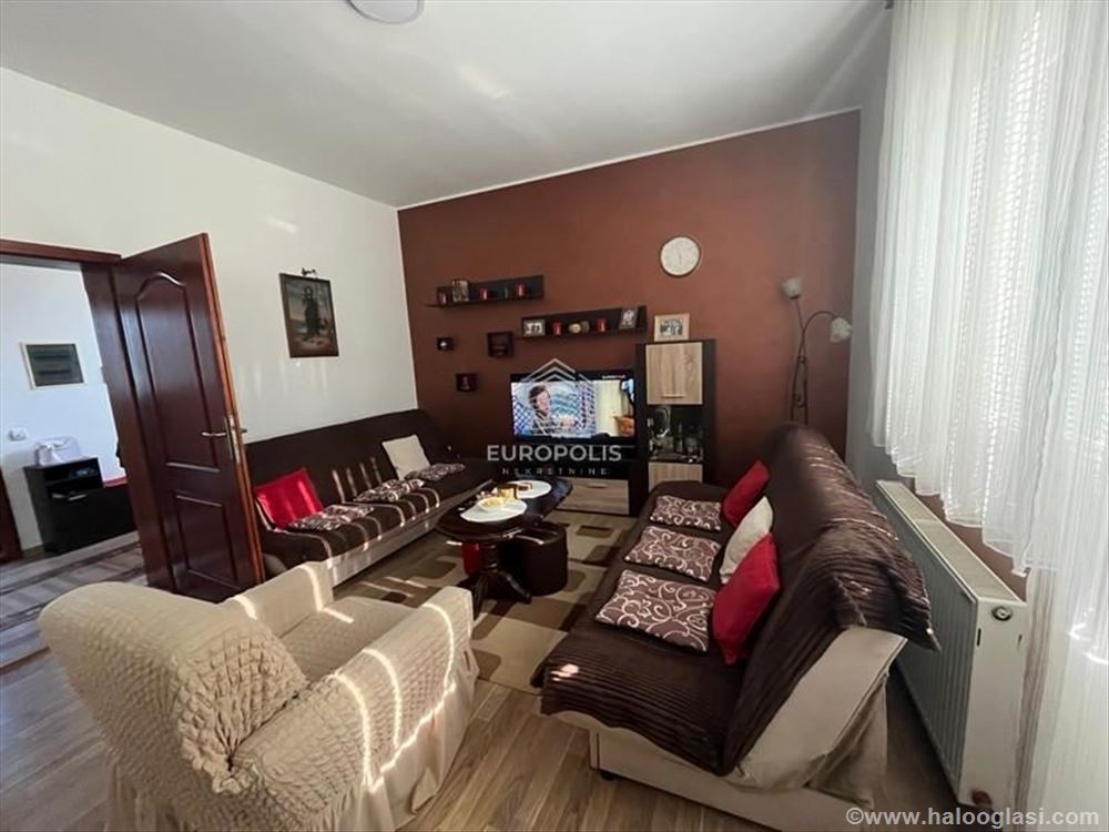 Stara Pazova, Centar ID#7718 | Halo Oglasi