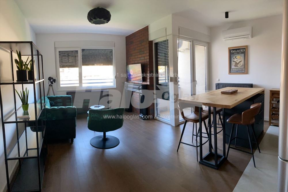 Trosoban stan 64 m2 sa garažom, Ustanička, Šumice | Halo Oglasi