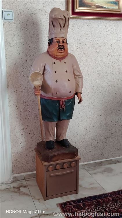 Dekor figura kuvar sa šporetom | Halo Oglasi