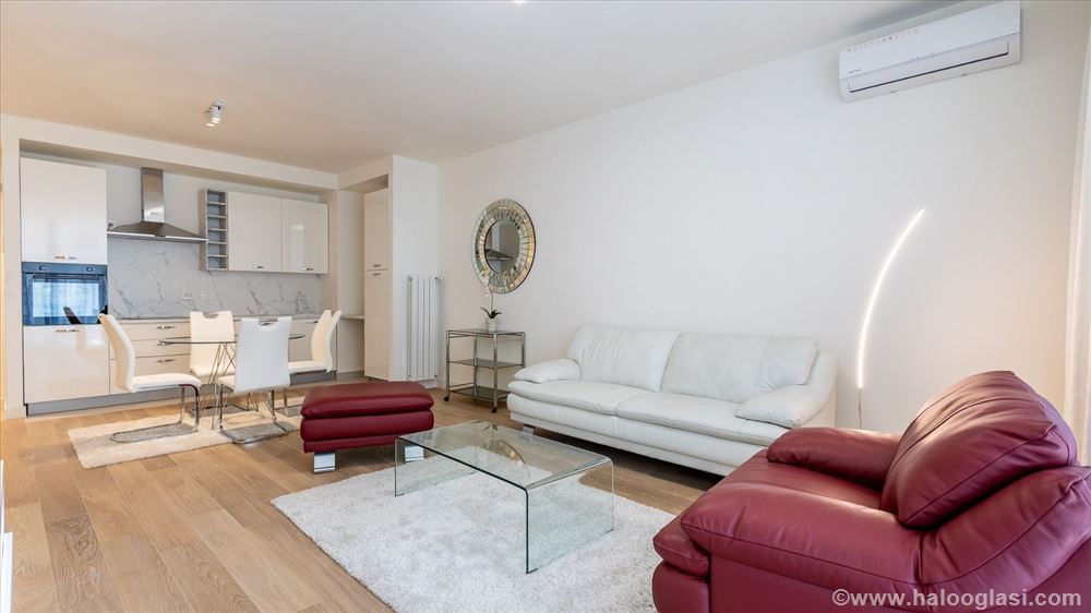 BW Eterna - Trosoban stan | Halo Oglasi