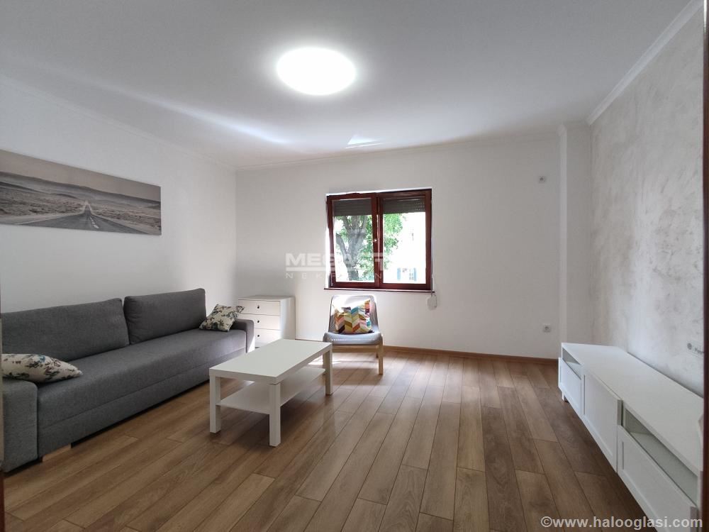 Slavujev venac, lux, renoviran | Halo Oglasi