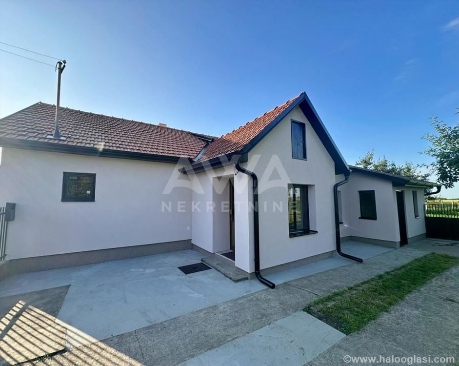 Stapar, prizemna kuća 143 m2, na placu od 1163 m2 | Halo Oglasi