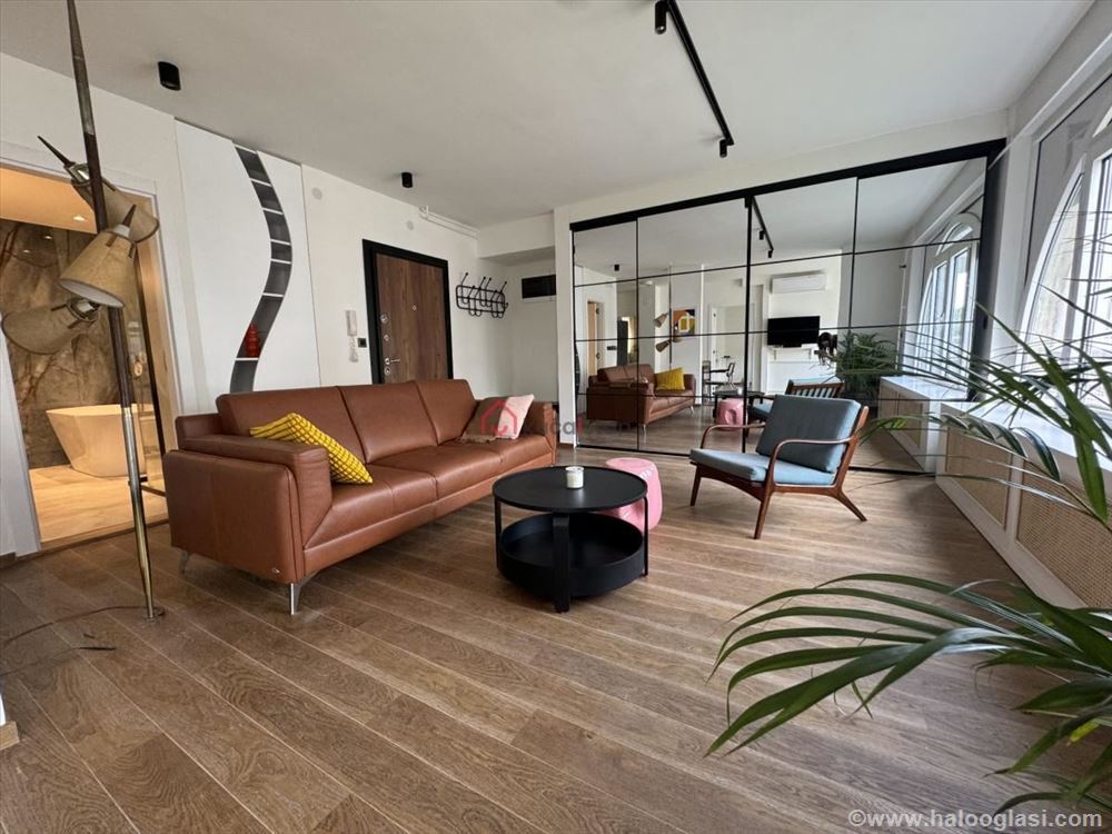 Unpack this New Vintage style app. Best location! | Halo Oglasi