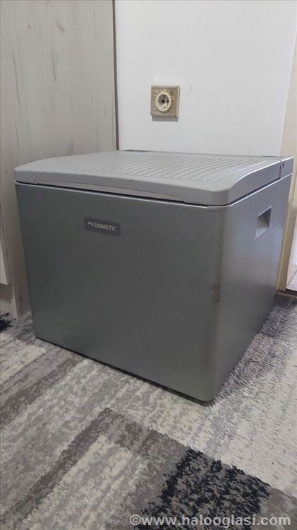 Auto kamp frižider na plin 12 i 220 v | Halo Oglasi