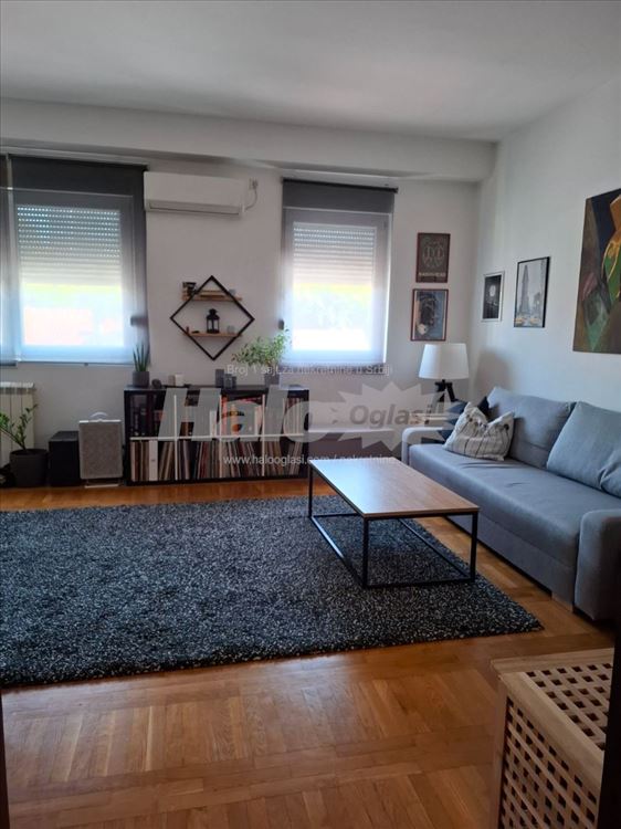 1.0 Filmski grad, K. Višeslava | Halo Oglasi