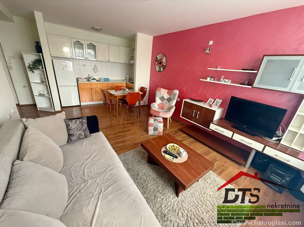 NIs centar 43 m2 | Halo Oglasi