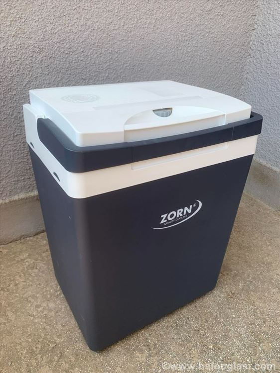 Mini frižider Electric Zorn 12v - 220v 30 litara | Halo Oglasi