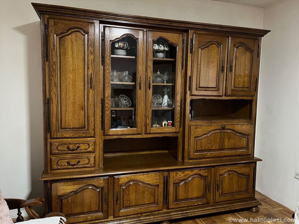 Vitrina | Halo Oglasi