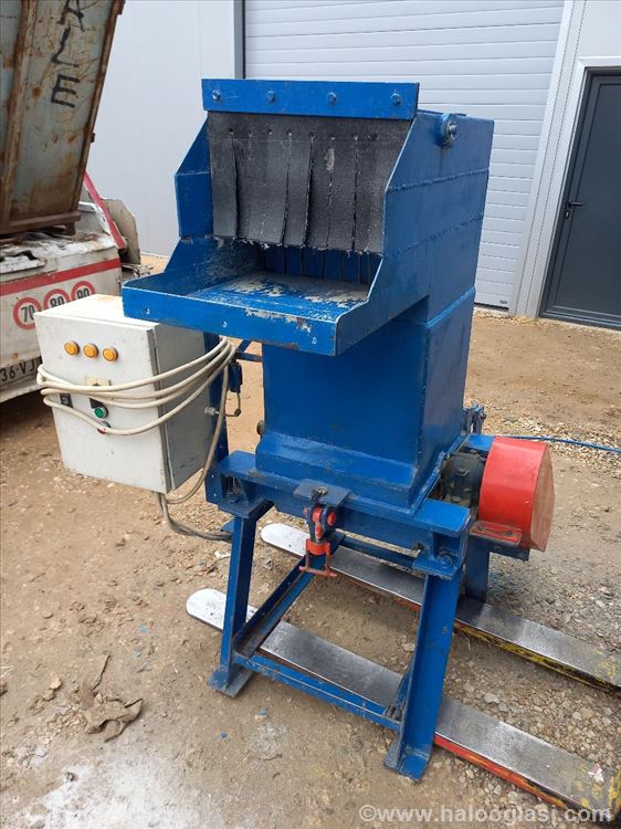 Mlin za plastiku perforator,regranulator | Halo Oglasi