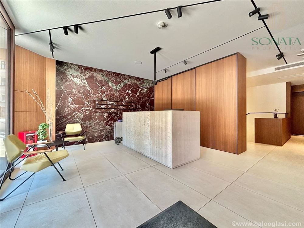 Luksuzan stan sa 3 garaže i spa zonom | Halo Oglasi