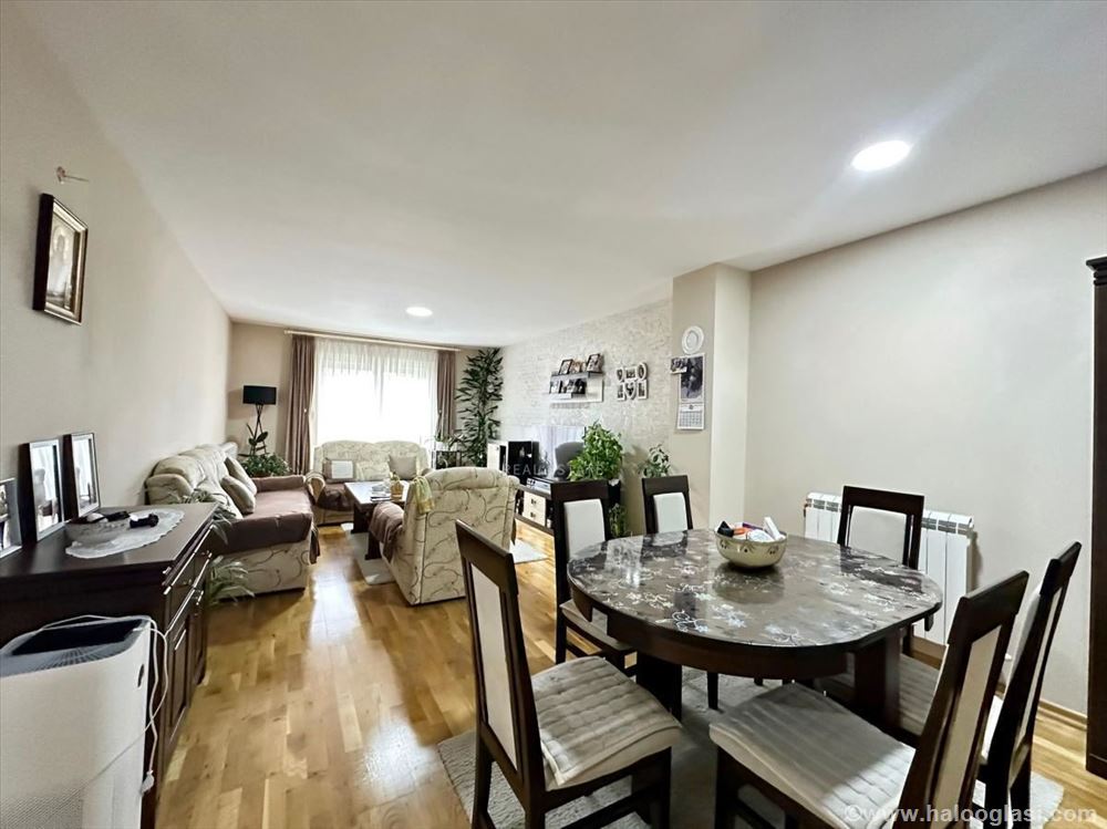 Extra ponuda - 3.0 stan u maloj zgradi u Jajincima | Halo Oglasi