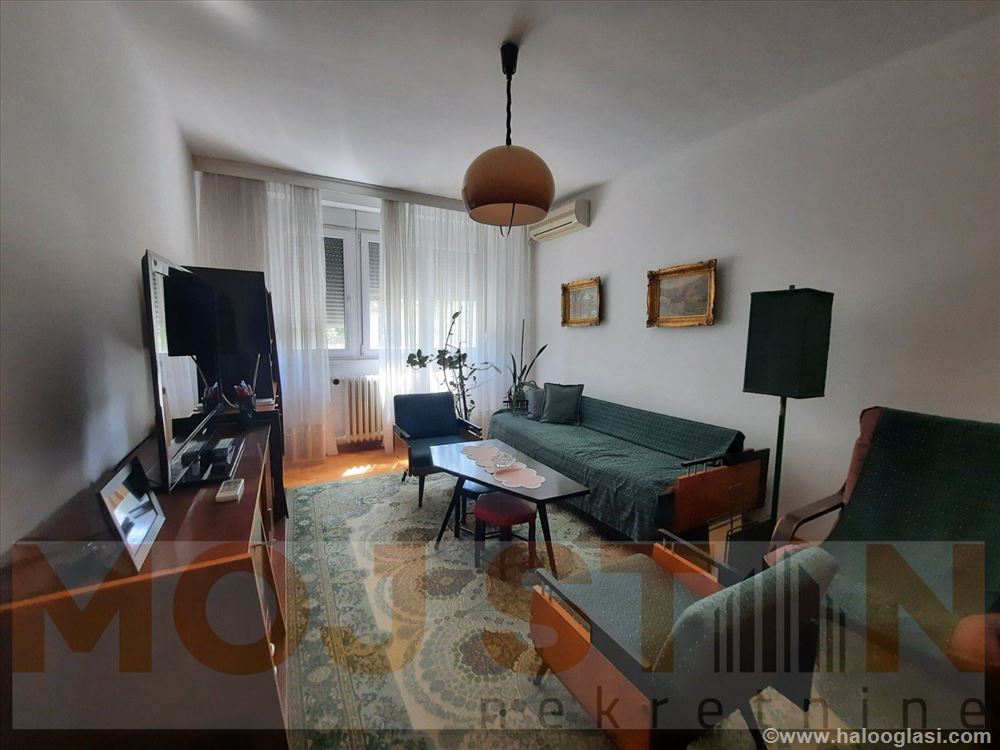 ZEMUN - centar - 62m2 - dvoiposoban | Halo Oglasi