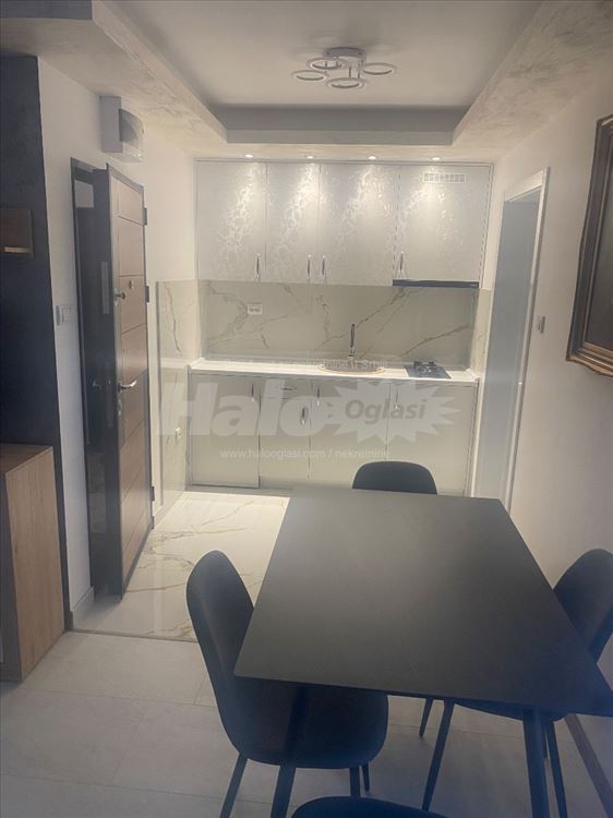 Soba sa upotrebom stana | Halo Oglasi