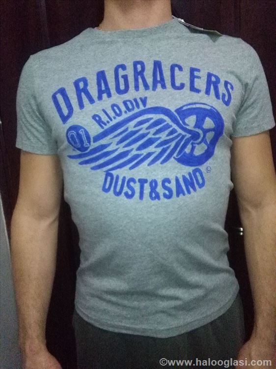 Majice C&A broj 2XL,XL,L,M,S za dečake | Halo Oglasi