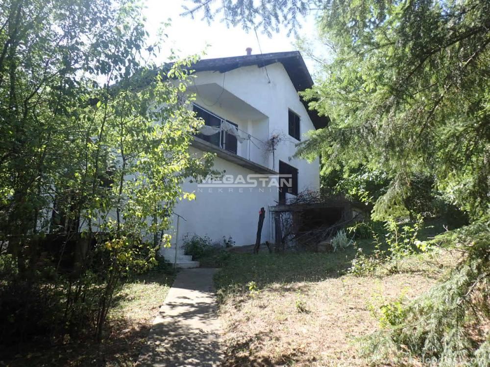 Kuća Mala Moštanica | Halo Oglasi