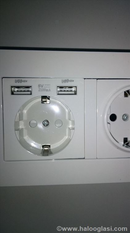 utičnica sa usb portom | Halo Oglasi