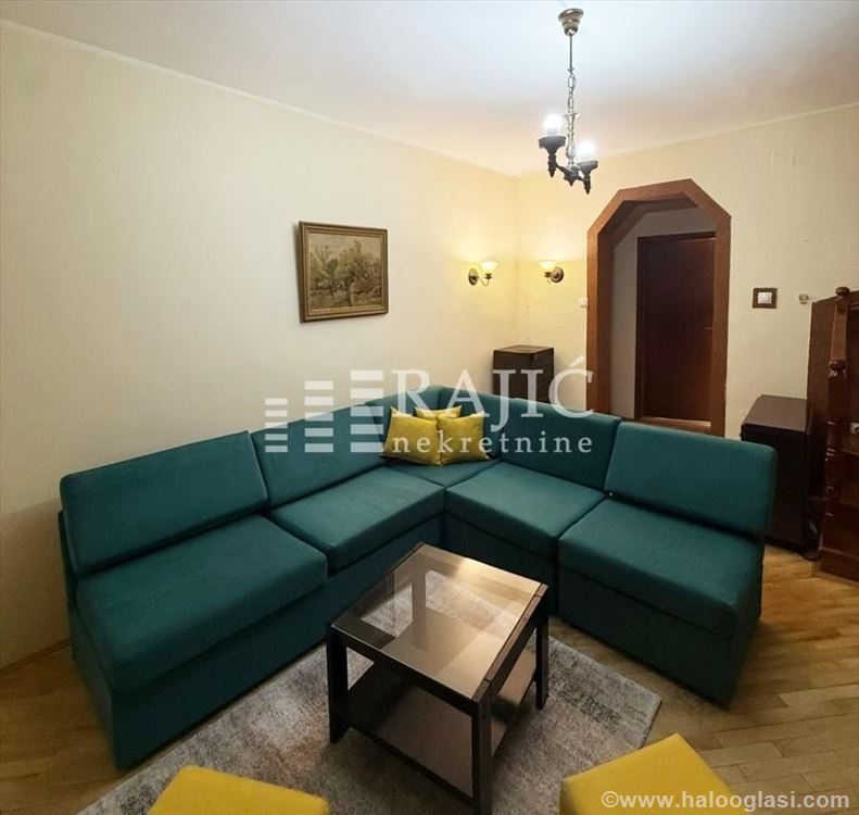 Savski Venac, Zvečanska,80m2,4.0-na dva nivoa #427 | Halo Oglasi