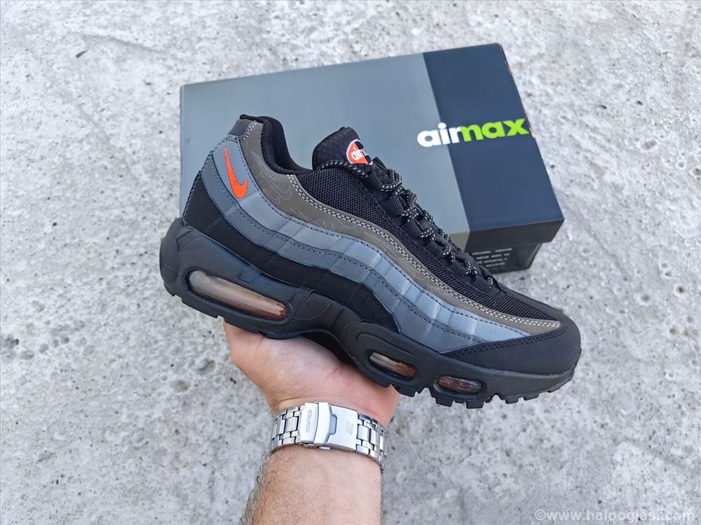 Nike Air Max 95 patike | Halo Oglasi