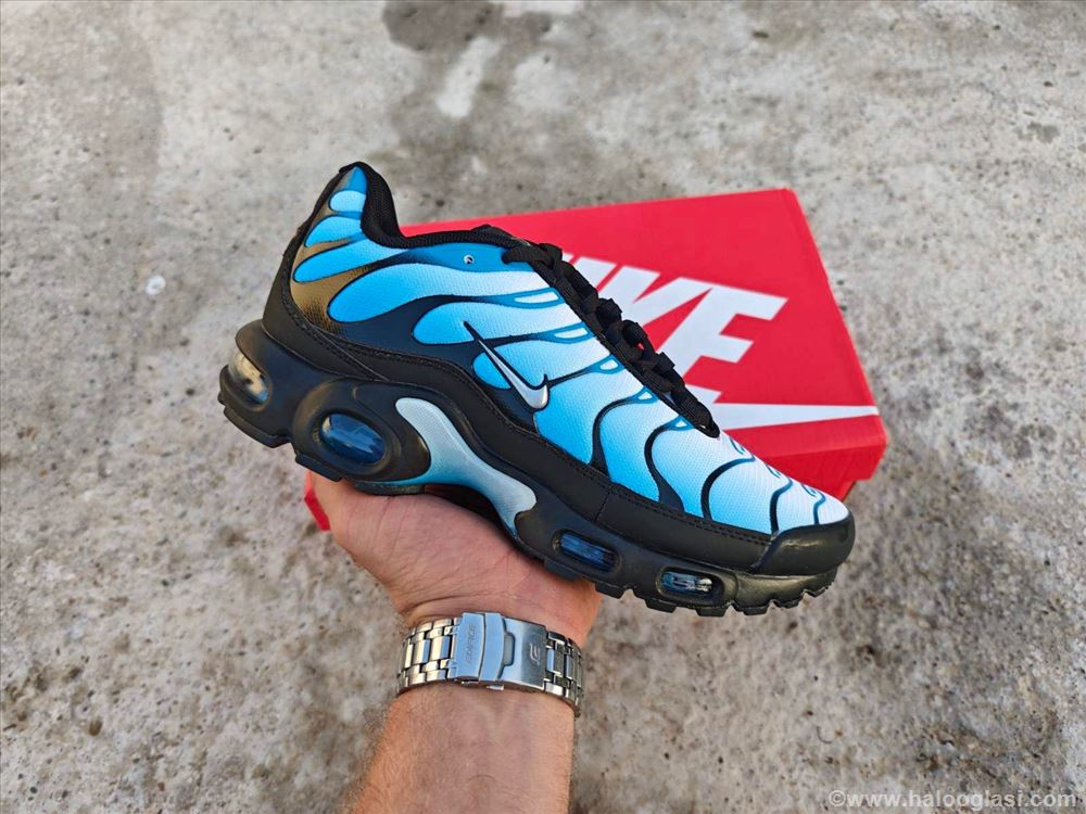 Nike Air Max Plus TN Blue Gradient | Halo Oglasi