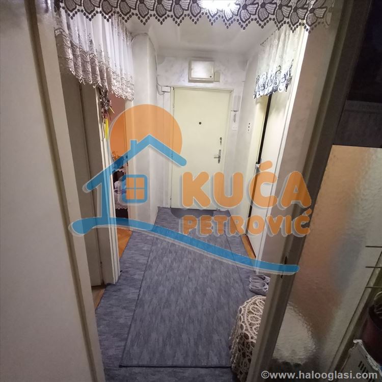 Na prodaju dvosoban stan, Ledena stena, 54m2 | Halo Oglasi