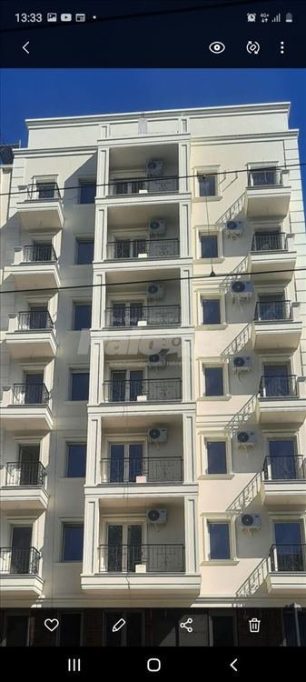 Đeram pijaca, dvosoban stan | Halo Oglasi