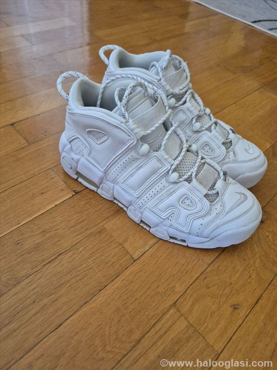 Nike uptempo patike-bele | Halo Oglasi