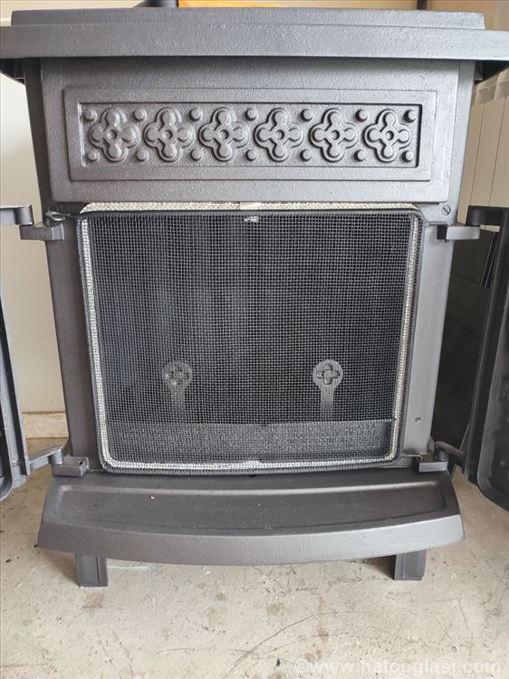 Amity kamin pec od gusa sa mrezicom | Halo Oglasi