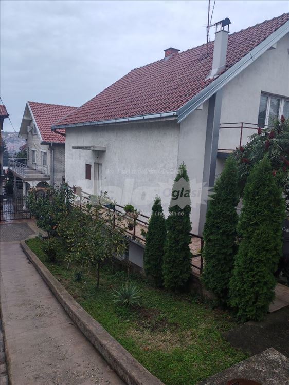 Izdajem stan 45kv, sa CG, u Kaludjerici | Halo Oglasi