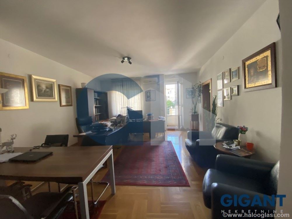 Đeram pijaca, 60m2, III, cg | Halo Oglasi