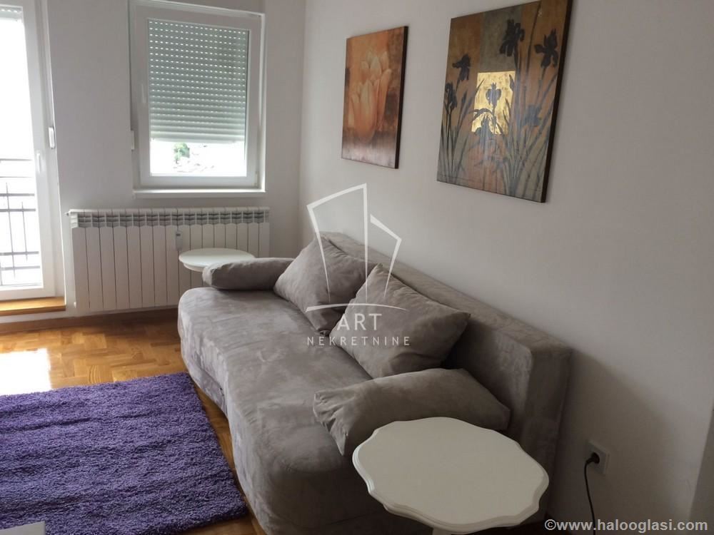 Vukov spomenik, Ruzveltova, 33m2 ID#12782 | Halo Oglasi