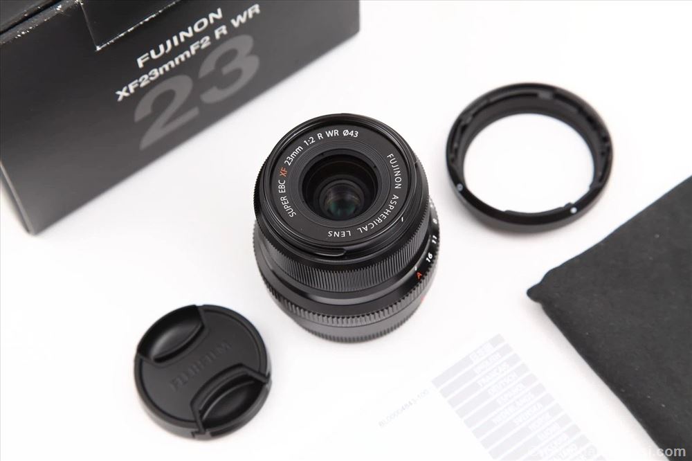 Fuji 23mm 2.0 R XF WR - kupljen 27.09.2025 | Halo Oglasi