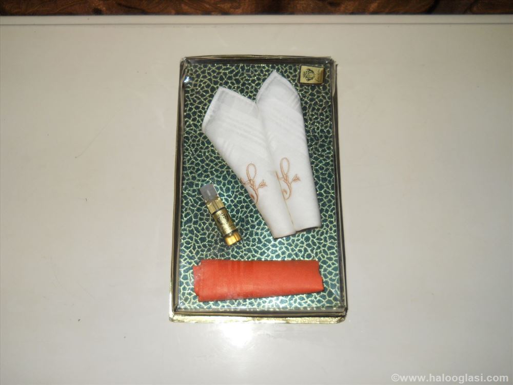 Zenske maramice Lola Ribar Karlovac RETRO 2 kom. | Halo Oglasi