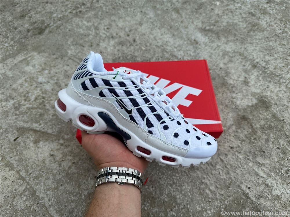 Nike Air Max Plus TN, Unite Totale; Nike TN patike | Halo Oglasi