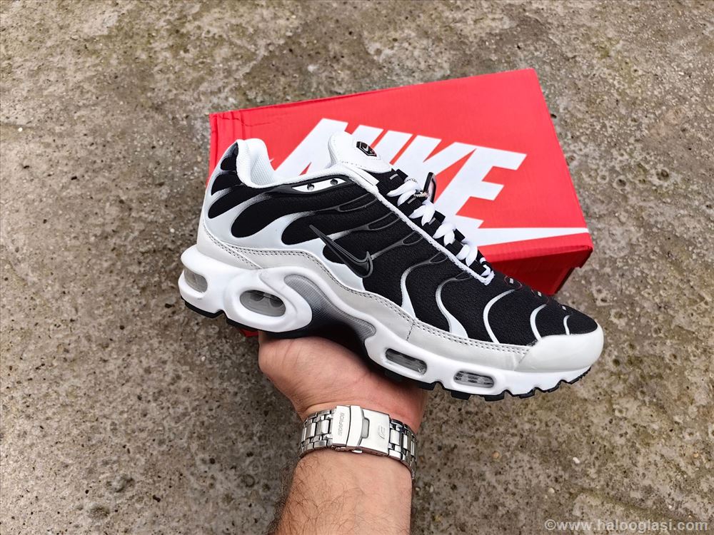 Nike Air Max Plus TN, Killer Whale; Nike TN patike | Halo Oglasi