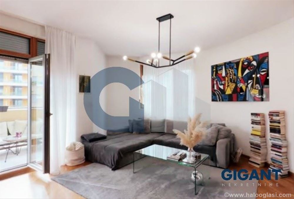 Poštanska štedionica, 78m2, IV, cg, garažno mesto | Halo Oglasi