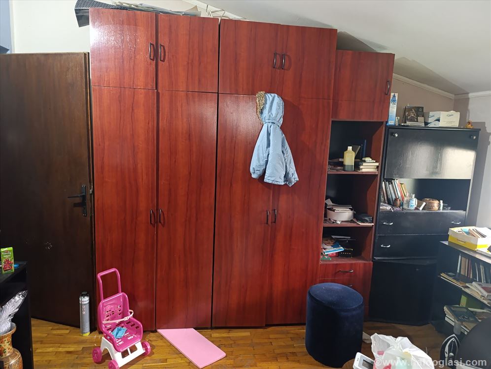 Dva ormara i komoda | Halo Oglasi