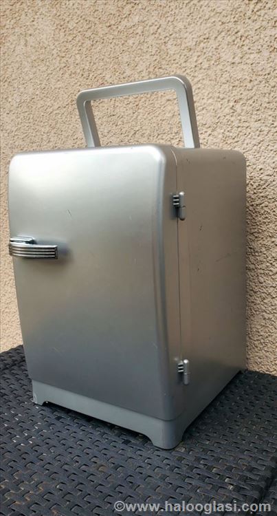 Mini frizider TraXon 12v i 220V - extra | Halo Oglasi