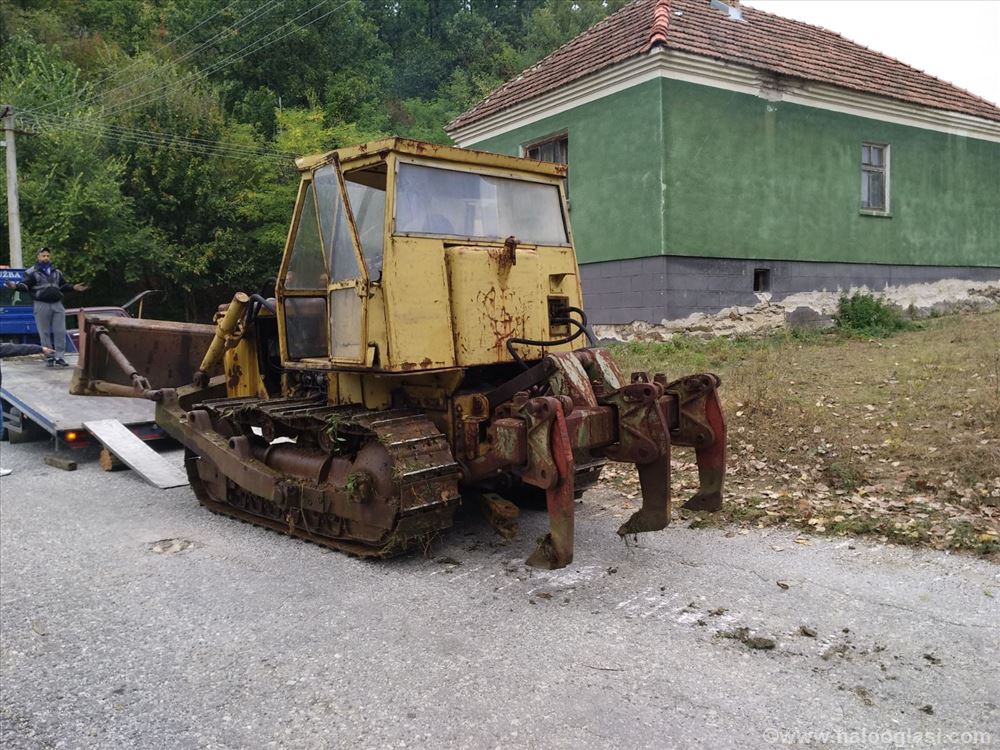 Buldozer tg 90 100 110 u delovima | Halo Oglasi