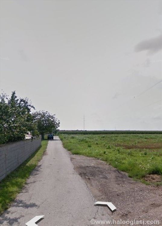 Surčin, Aerodromski put -5515 m2, moguća parceliza | Halo Oglasi