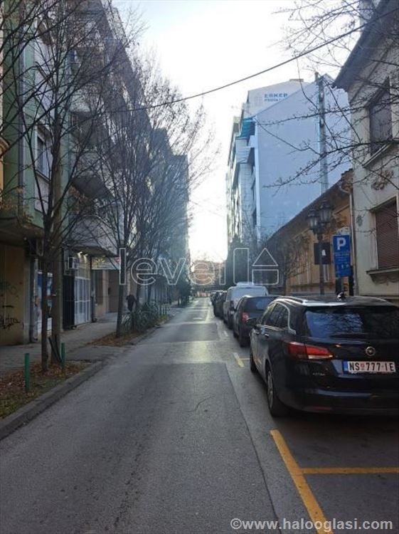 Lokal,Novi Sad,Centar,kv: 25.00, € 83000, ID: 8000 | Halo Oglasi