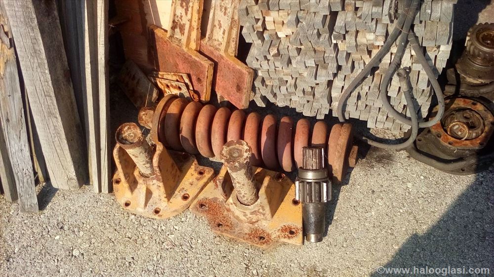 Opruga za top za buldozer tg 110 100 90 | Halo Oglasi