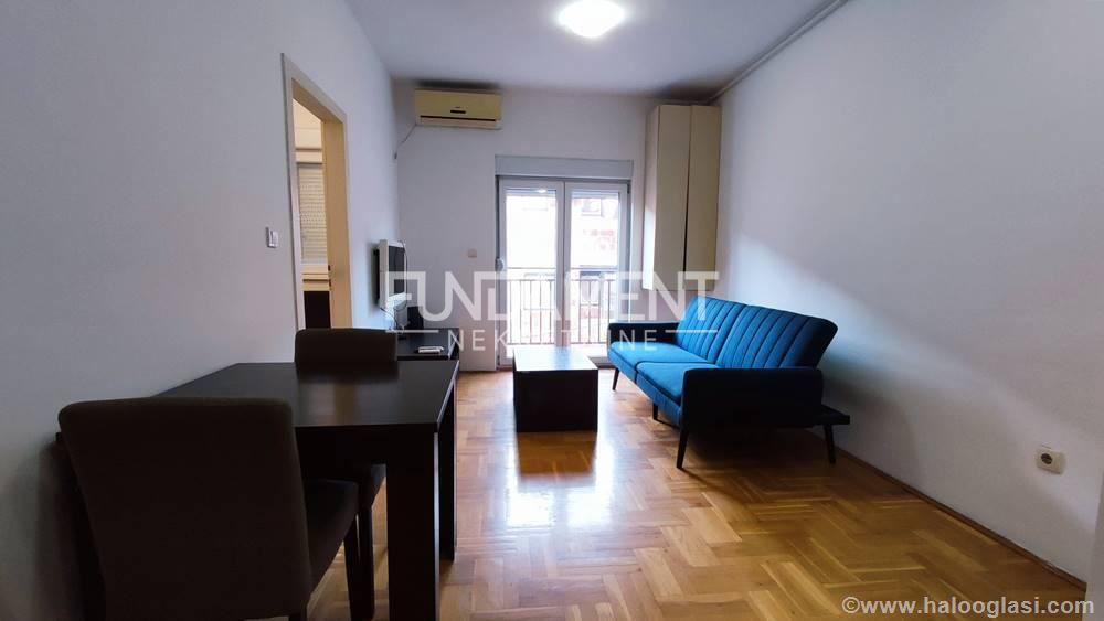 1.5 Centar 35m2, II, cg, renoviran ID#1736 | Halo Oglasi