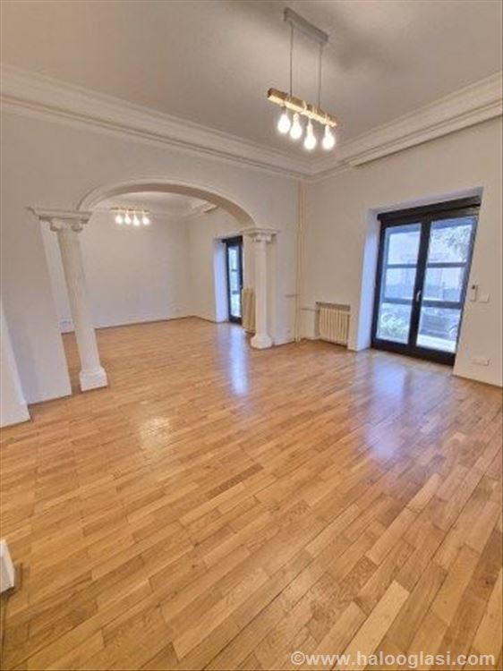 Milovana Marinkovića, kuća sama na placu, 550m2 | Halo Oglasi