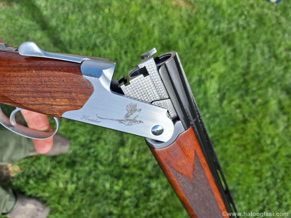 Akus Hunter E 20/76 | Halo Oglasi