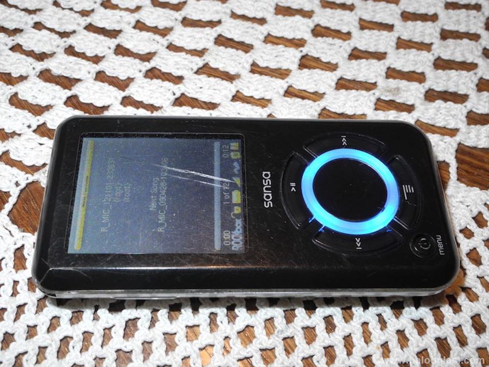 Sandisk SANSA e260 4GB mp3 Player muzicki plejer | Halo Oglasi