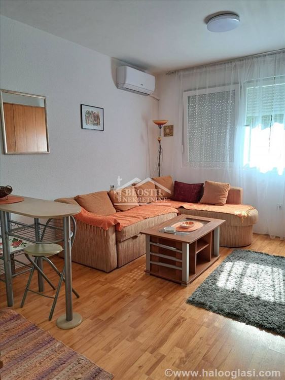 Palilula - Karaburma -0.5 ID#24218 | Halo Oglasi